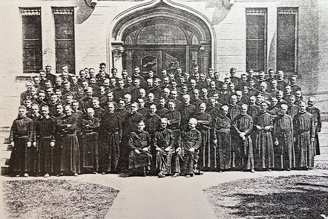 Articulating a Jesuit Philosophy of Education in the Twentieth Century: A Critical Translation ...